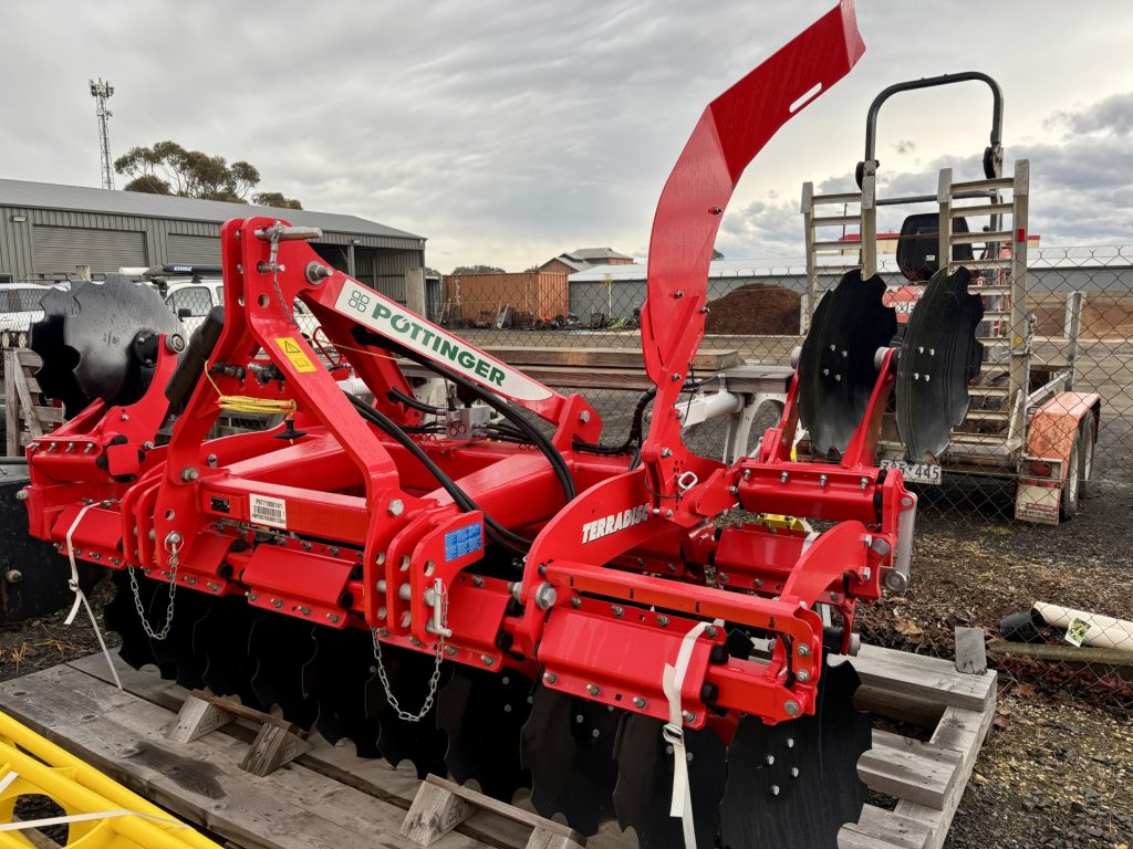 POTTINGER TERRADISC 3001 DISC HARROW – Donalda Motors